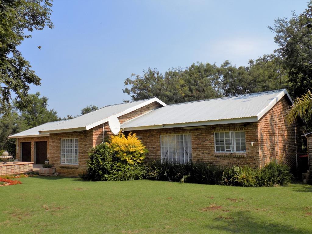 4 ha Smallholding For Sale in Rustenburg Rural - Geyer Estates - Rustenburg